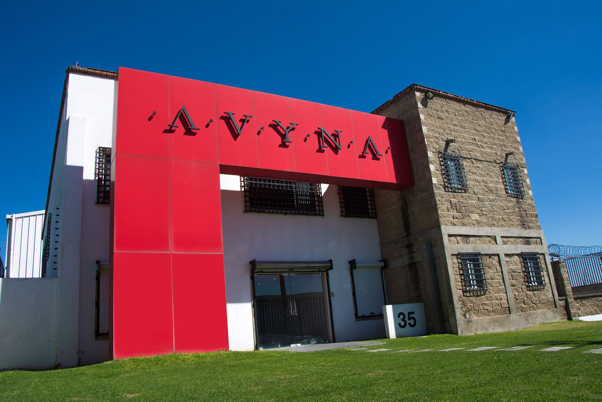 Productos profesionales de belleza AVYNA COSMETICI – United Beauty